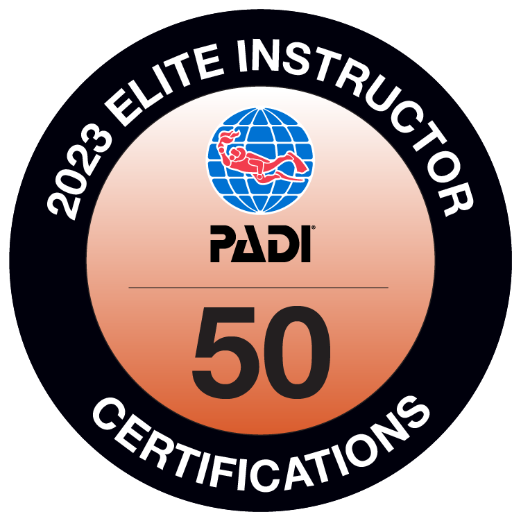 PADI Elite Instructorアワード2023受賞！ | 東京・千葉でダイビングライセンス取得なら